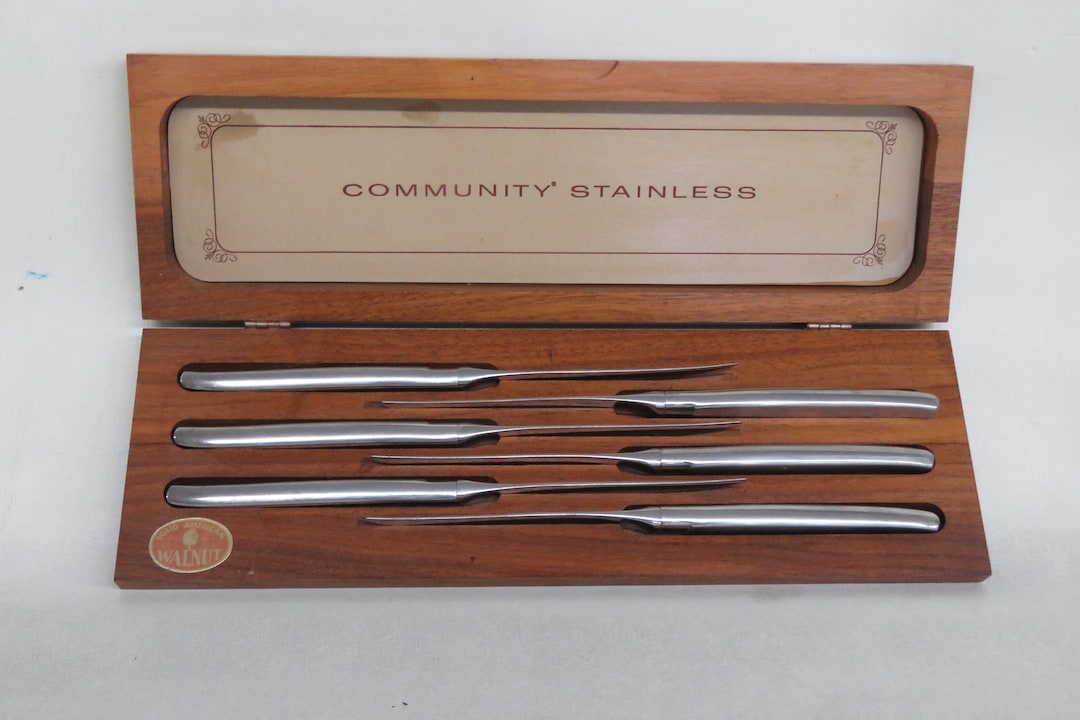 Oneida Frostfire Community Stainless Serrated Steak Knife Set Walnut ...