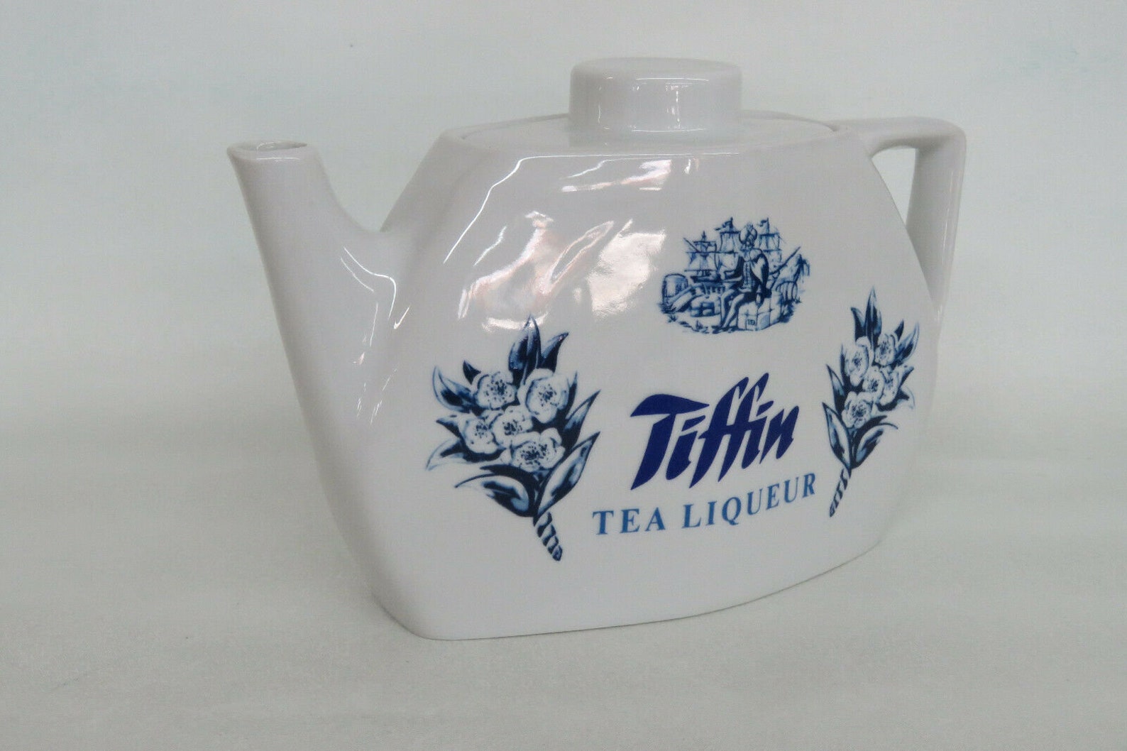Tiffin Tea Liqueur White and Blue Vintage Teapot 1516B - Etsy