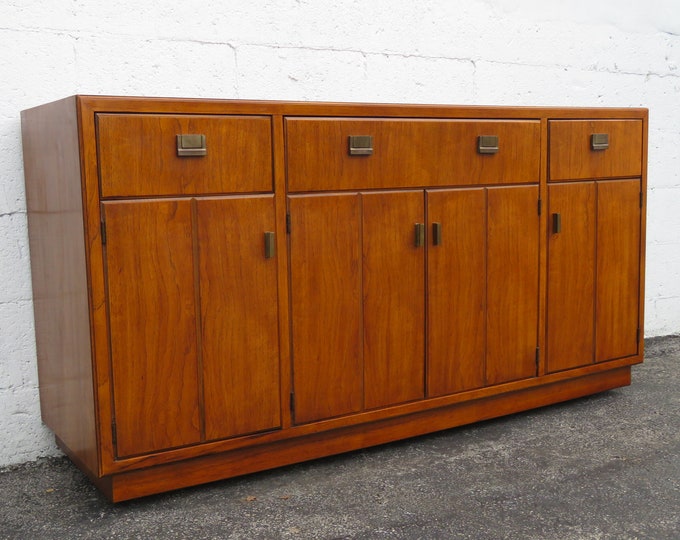 J B Van Sciver Early 1900s Carved Long Sideboard Buffet Credenza