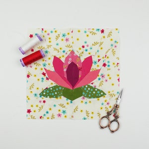 Lotus Flower Quilt Block Pattern: Auspicious Symbols (PDF Download) - Etsy