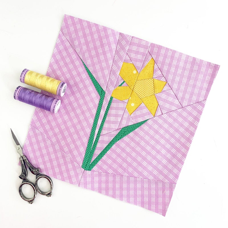 Daffodil Quilt Block - Etsy
