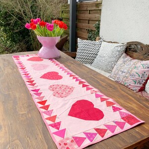 Heart Table Runner Pattern: Valentines Day Patchwork Quilt (PDF Pattern ...