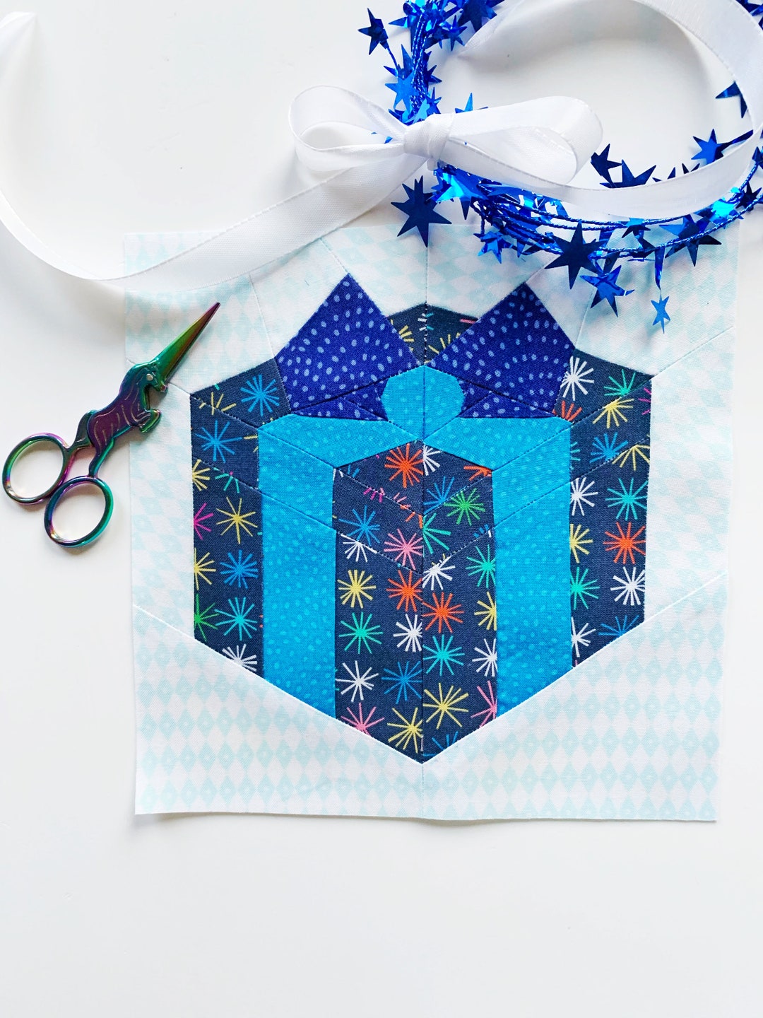 Christmas Gift Quilt Block Pattern, 4 Sizes PDF Pattern Instant ...