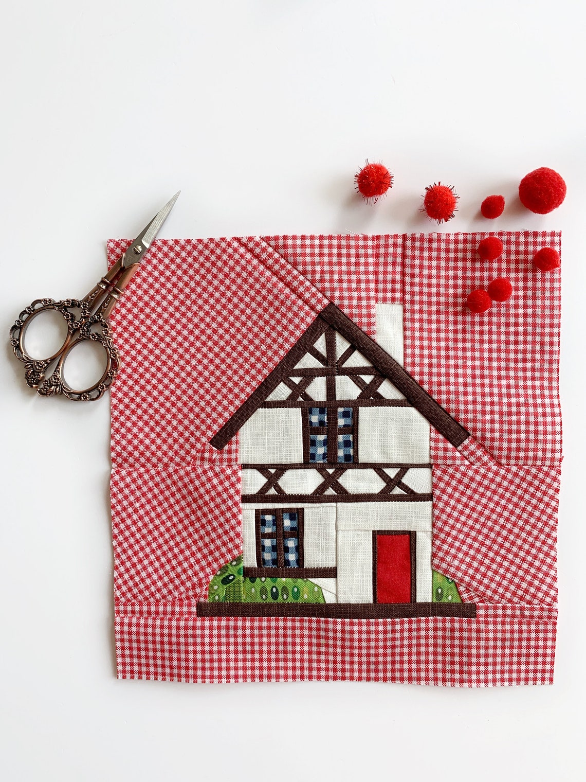 Timbered House Quilt Block Pattern: Swiss Chalet Design (PDF Pattern ...