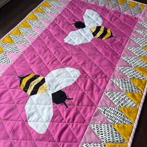 Bee Happy Table Runner Pattern, PDF Instant Download, Spring/ Easter ...