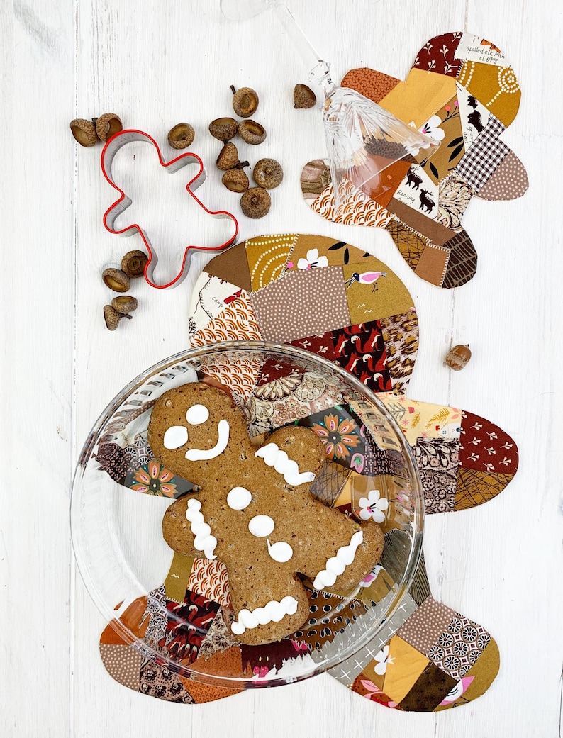 Gingerbread Man Placemat Sewing Pattern: Patchwork Coaster, Mug Rug ...