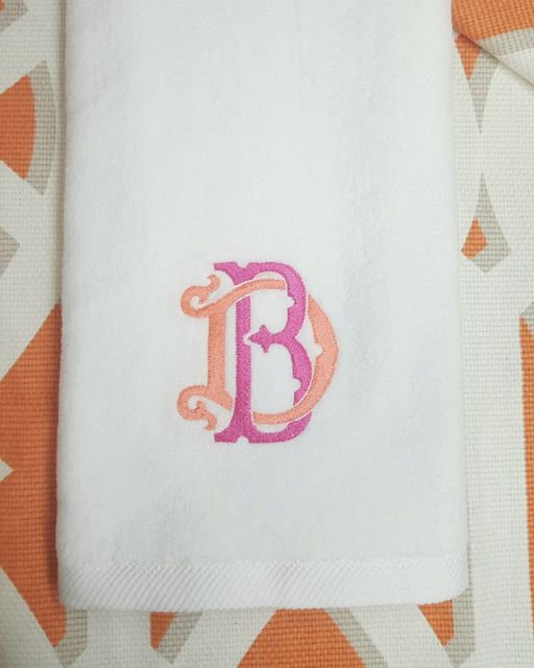 MONOGRAMMED HAND TOWEL - Etsy
