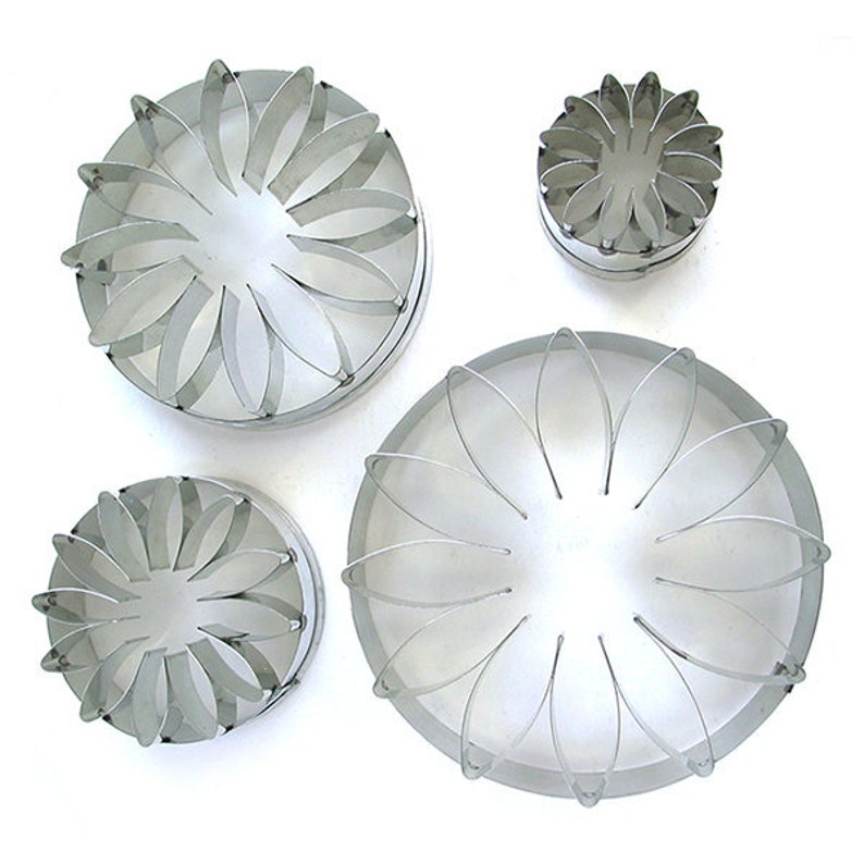Gerber Daisy Cutter Set (12 Petal, 4 Sizes) - Etsy
