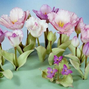 Common Tulip Petal Cutter Set (2 Sizes) - Etsy