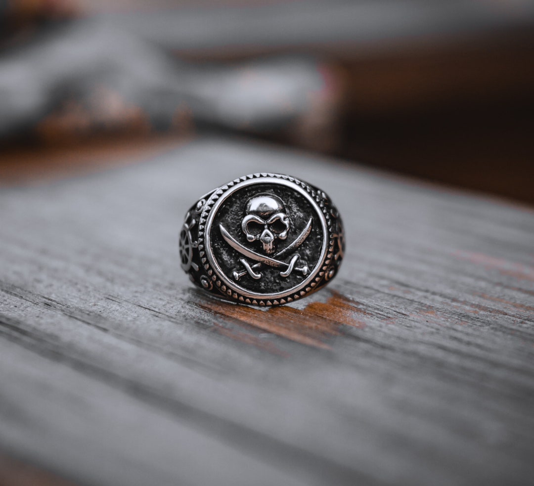 Pirate Skull Vintage Ring / Stainless Steel Men and Women Gift / Unisex ...
