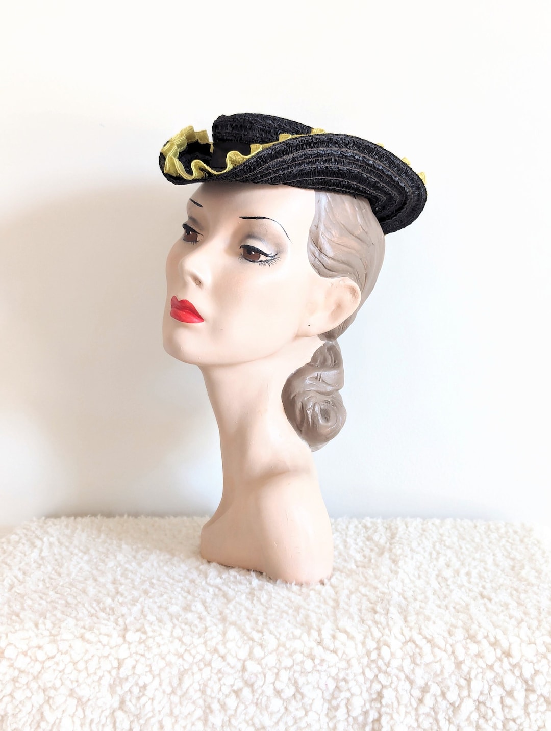 Vintage 1940s Tilt Hat | 40s Black and Yellow Hat | 40s Hat | - Etsy