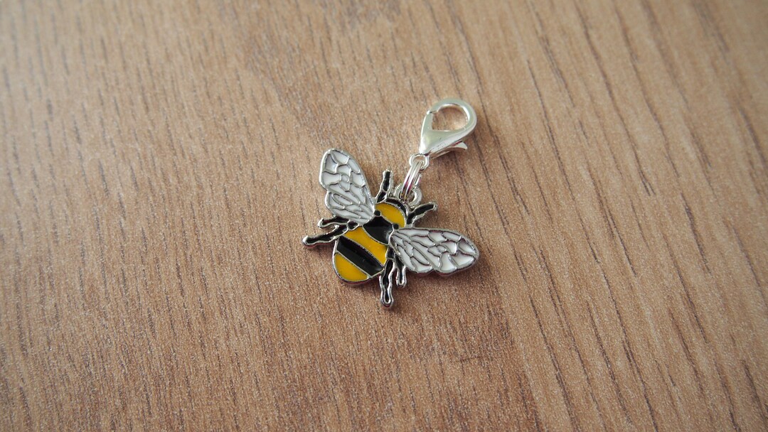 Bee Charm Pendant, Bumble Bee Zip Pull, Bee Crochet Marker, Bee Gift ...