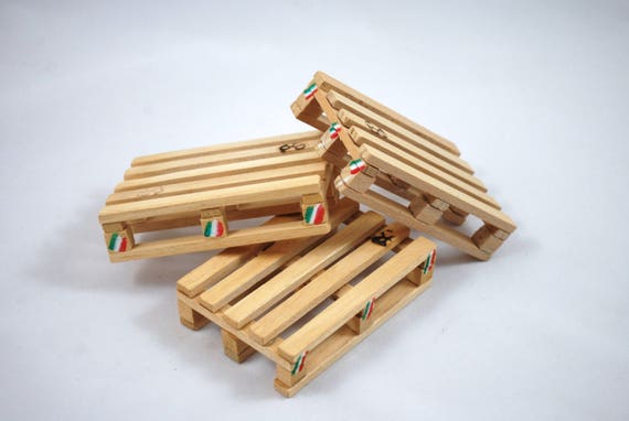 Mini wooden Pallet | Etsy