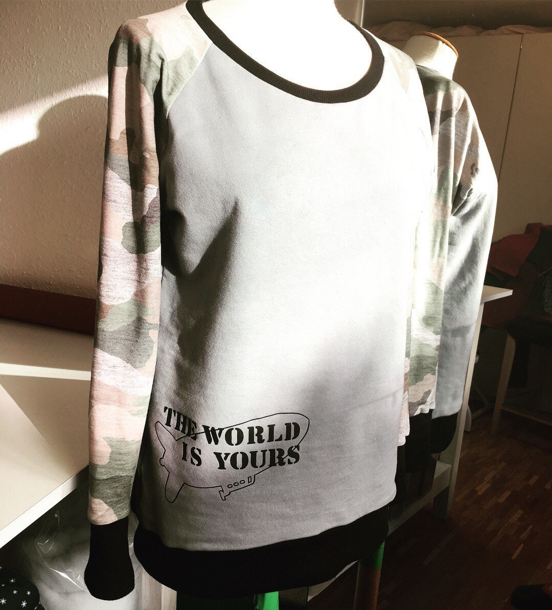 Plotter Cut File SVG DXF With Zeppelin, Tony Montana, the World is ...