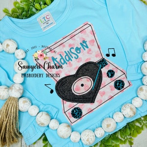 BUNDLE Heart Record Player Bean & Zigzag Stitch Machine Applique ...