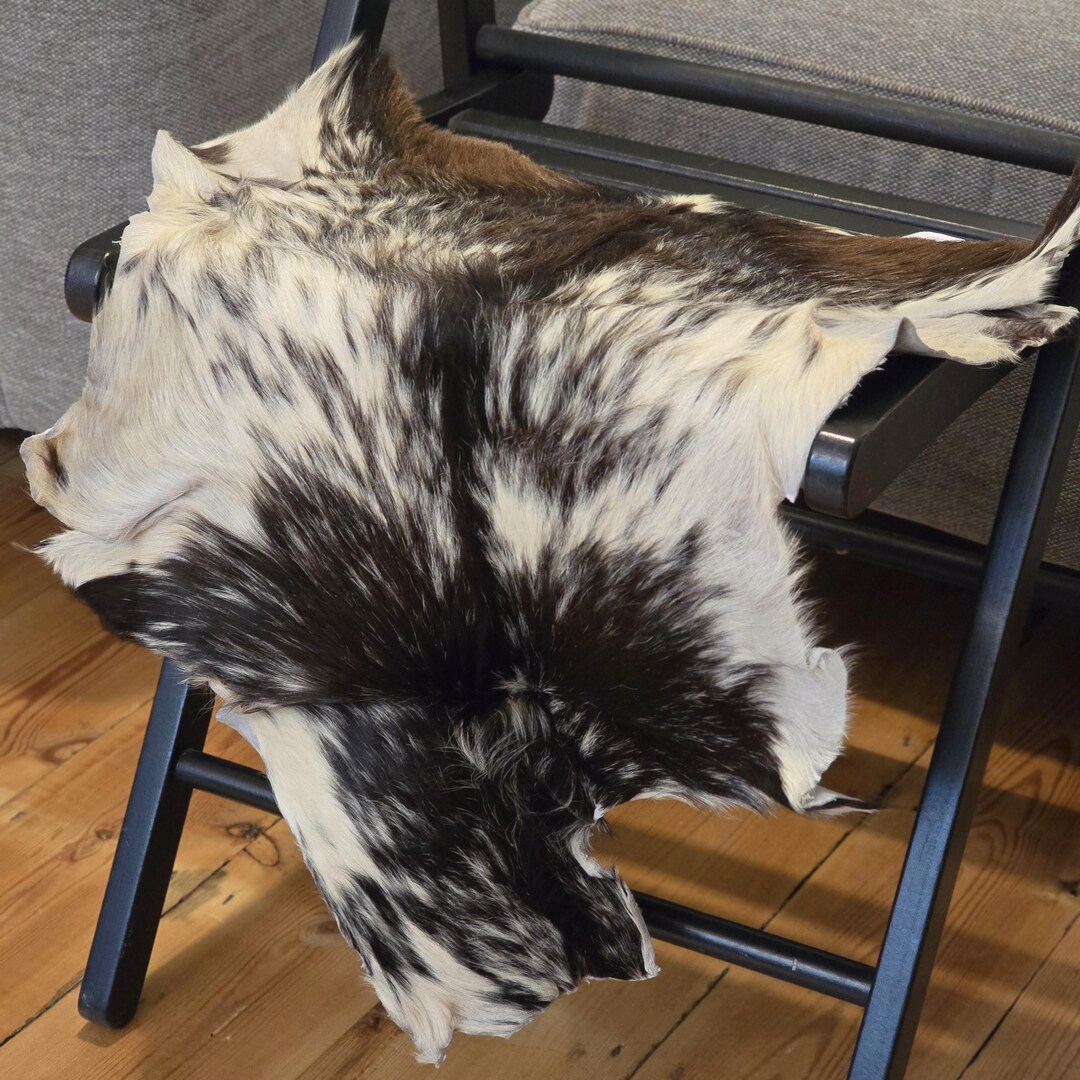 GOAT HIDE RUG Goat Rug, Genuine Goat Skin Rug, Leather Rug Decor, Black ...