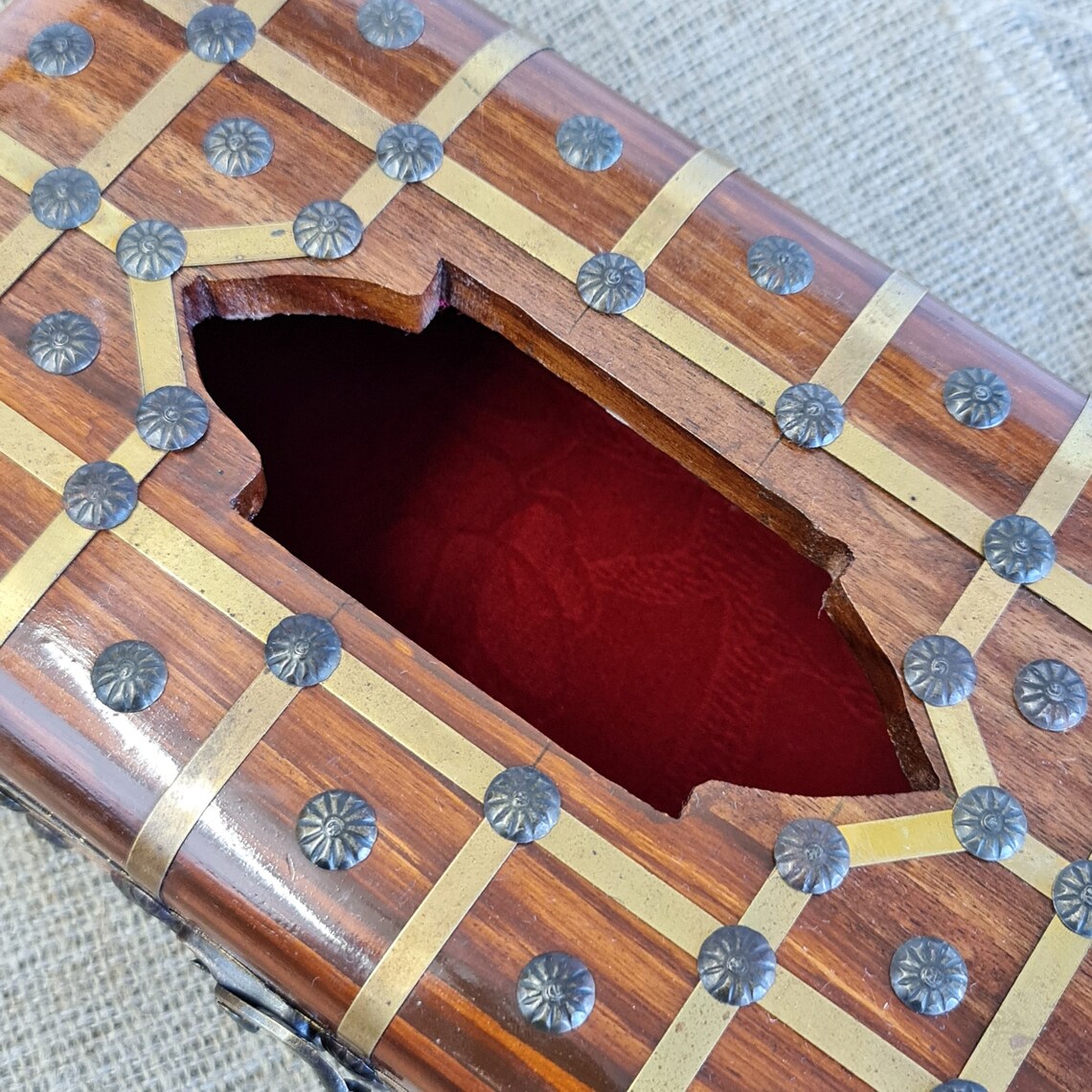 Hand Carved Tissue Box case / Napkin Holder / Velvet - Etsy