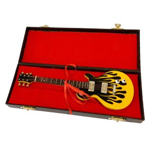 Miniature Instruments Guitar With Case, Dollhouse, Mini Guitar8 Inches ...