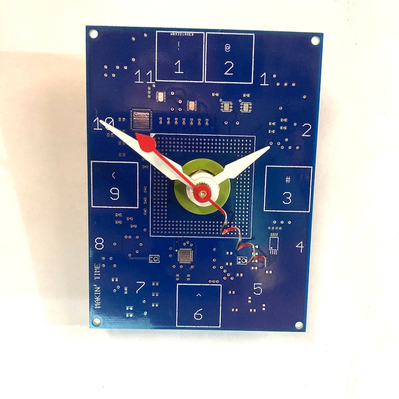 Circuit Board Clock: Tech Art, Desk or Wall Display - Etsy