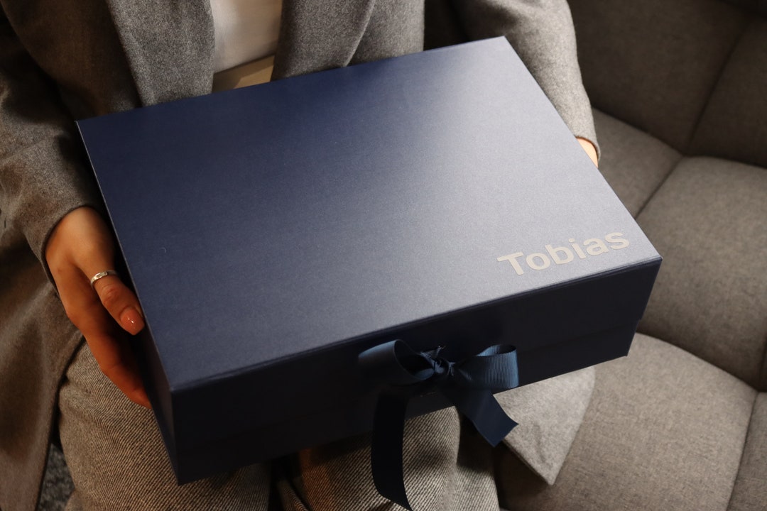 Large Gift Box With Lid: Magnetic Closure, Custom Ribbon - Etsy