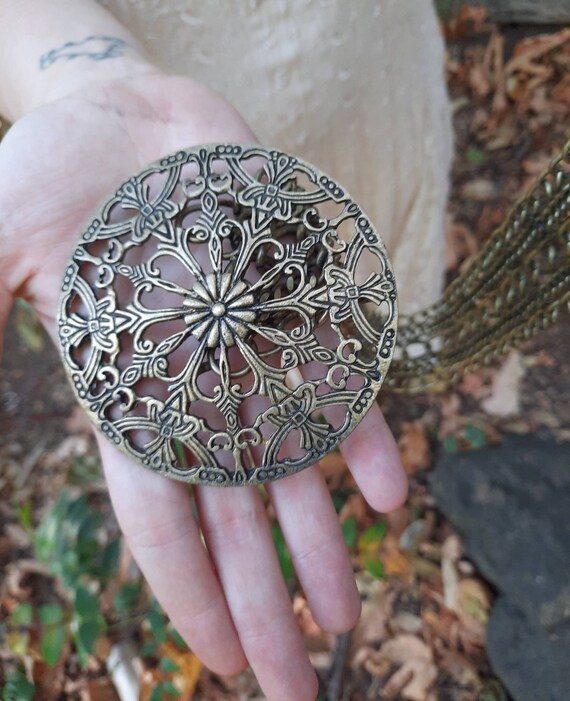 Medieval Wide Metal chain belt with beautiful goblinc… - Gem
