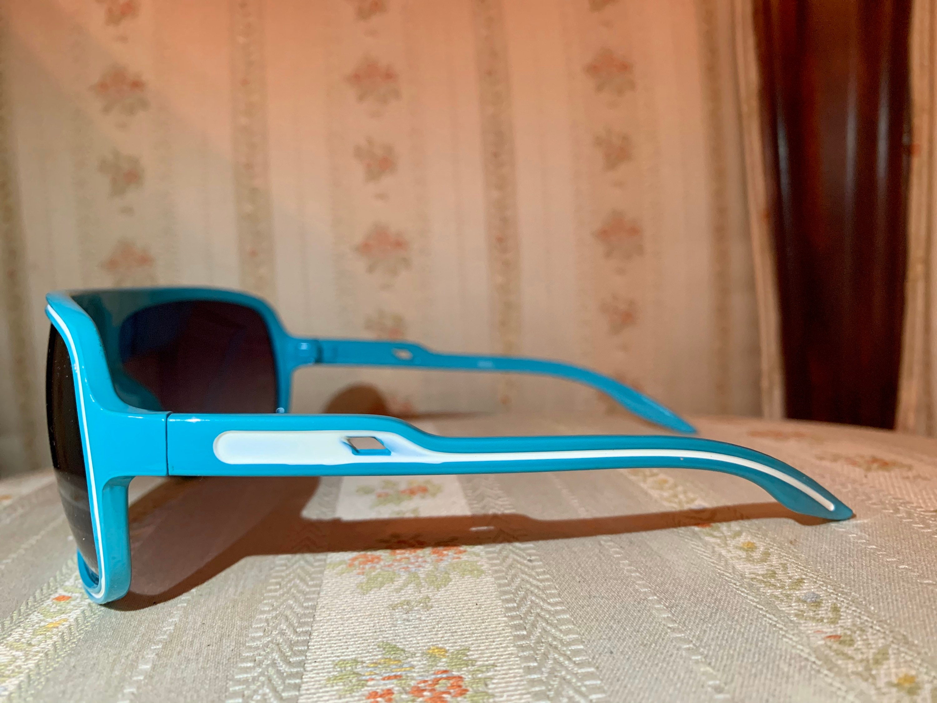 Vintage 80s Turquoise Aviator Sunglasses