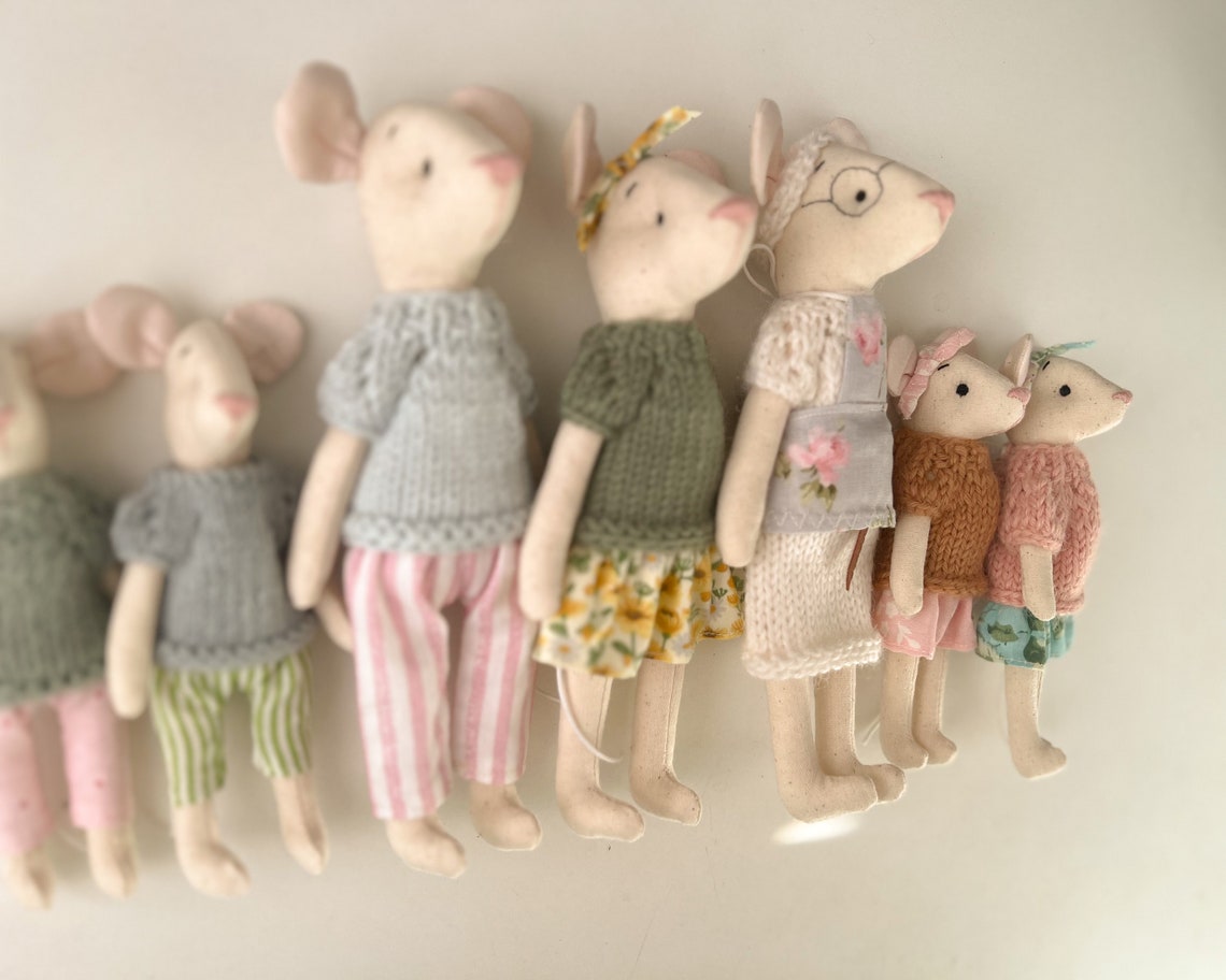 Mouse Family Doll House Toys Puppets Handsewn Miniature Toys - Etsy