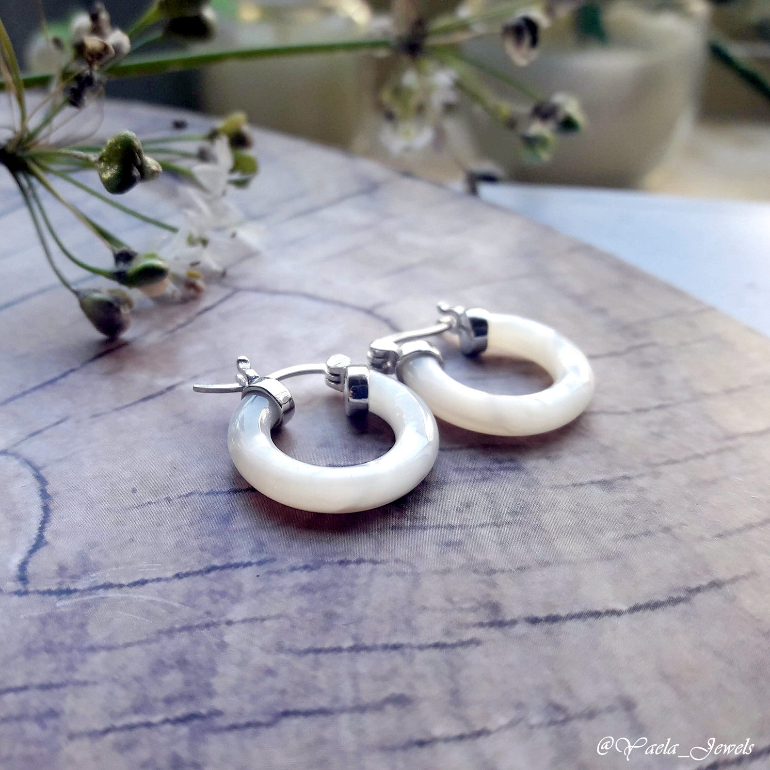 Bridel Hoops in White Pearl Tortoise Acetate Tortoise Shell | Etsy