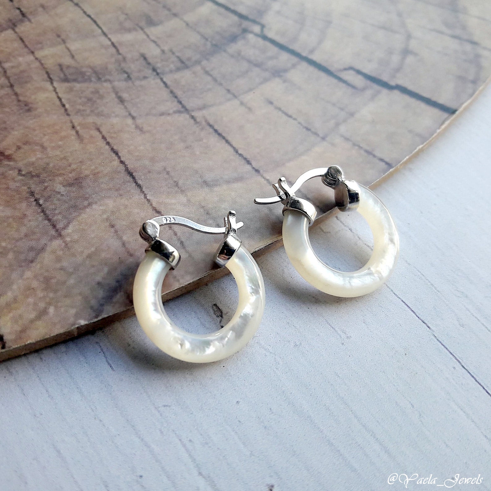 Bridel Hoops in White Pearl Tortoise Acetate Tortoise Shell | Etsy