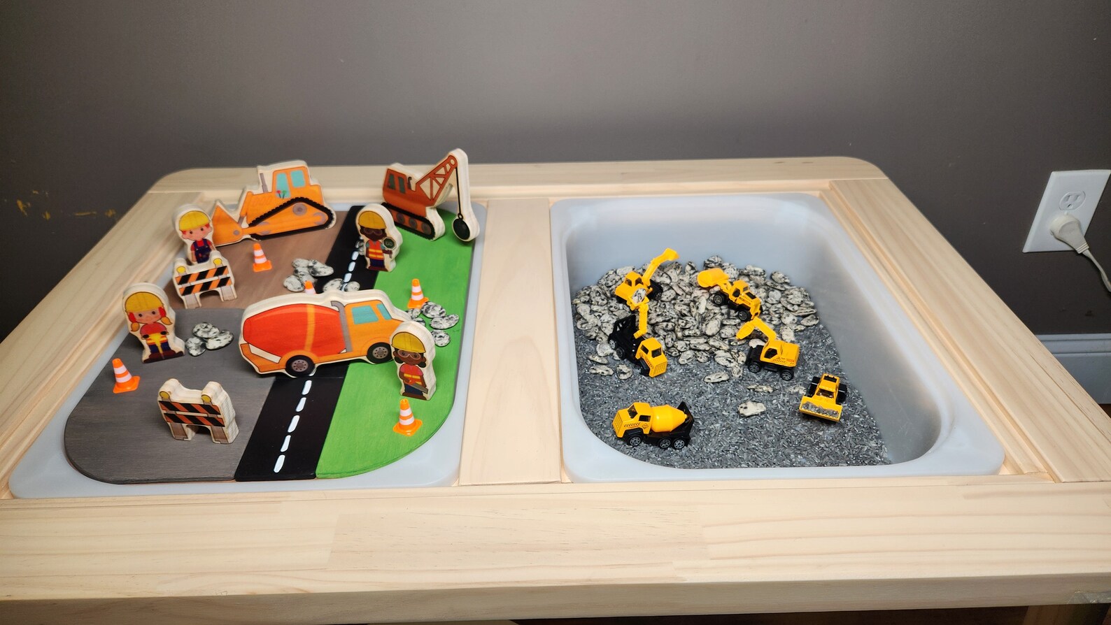 Construction Zone Sensory Playscape - Great Small World Play Toys for ...