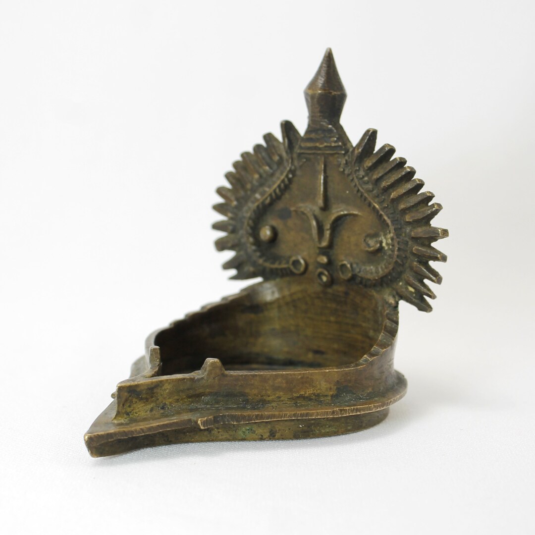 Vintage Diya Bronze Oil Lamp, Diwali Festival Religious Hindu Tradition ...