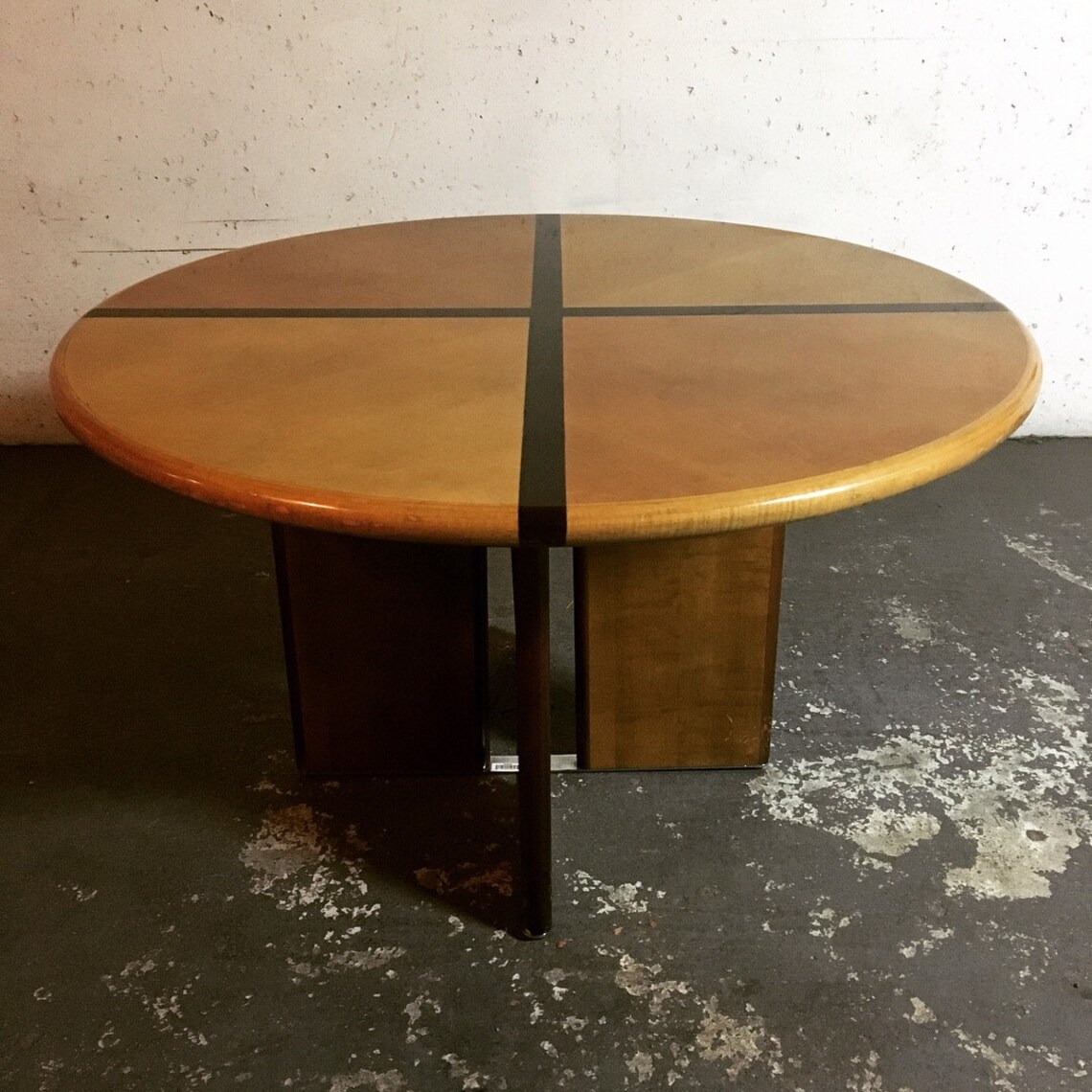 Vintage Round Dining Table, 1970s - Etsy