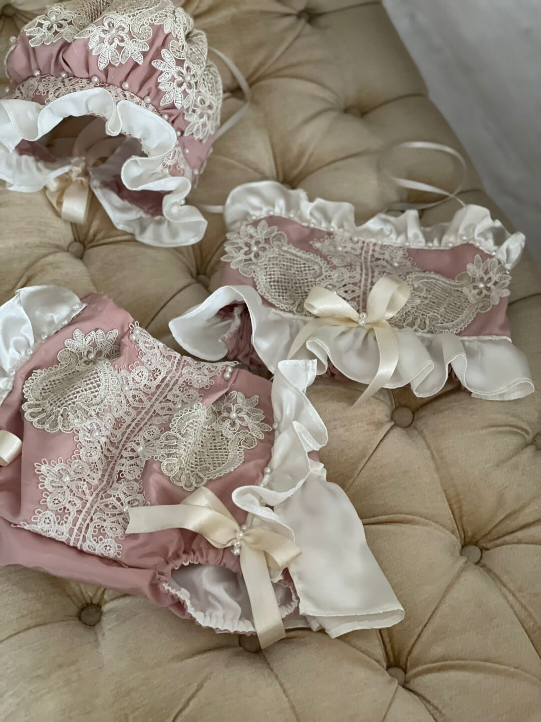 Alice Set Etsy