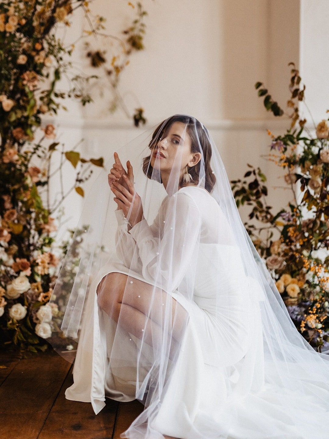 Mimi Blusher Veil/ 2-tier Scattered Multi Size Pearl Veil, Romantic ...