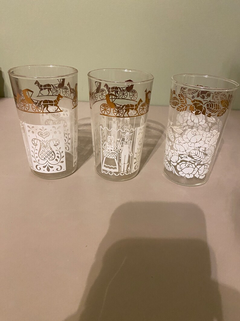 Vintage Dutch Scene Glasses-3 - Etsy