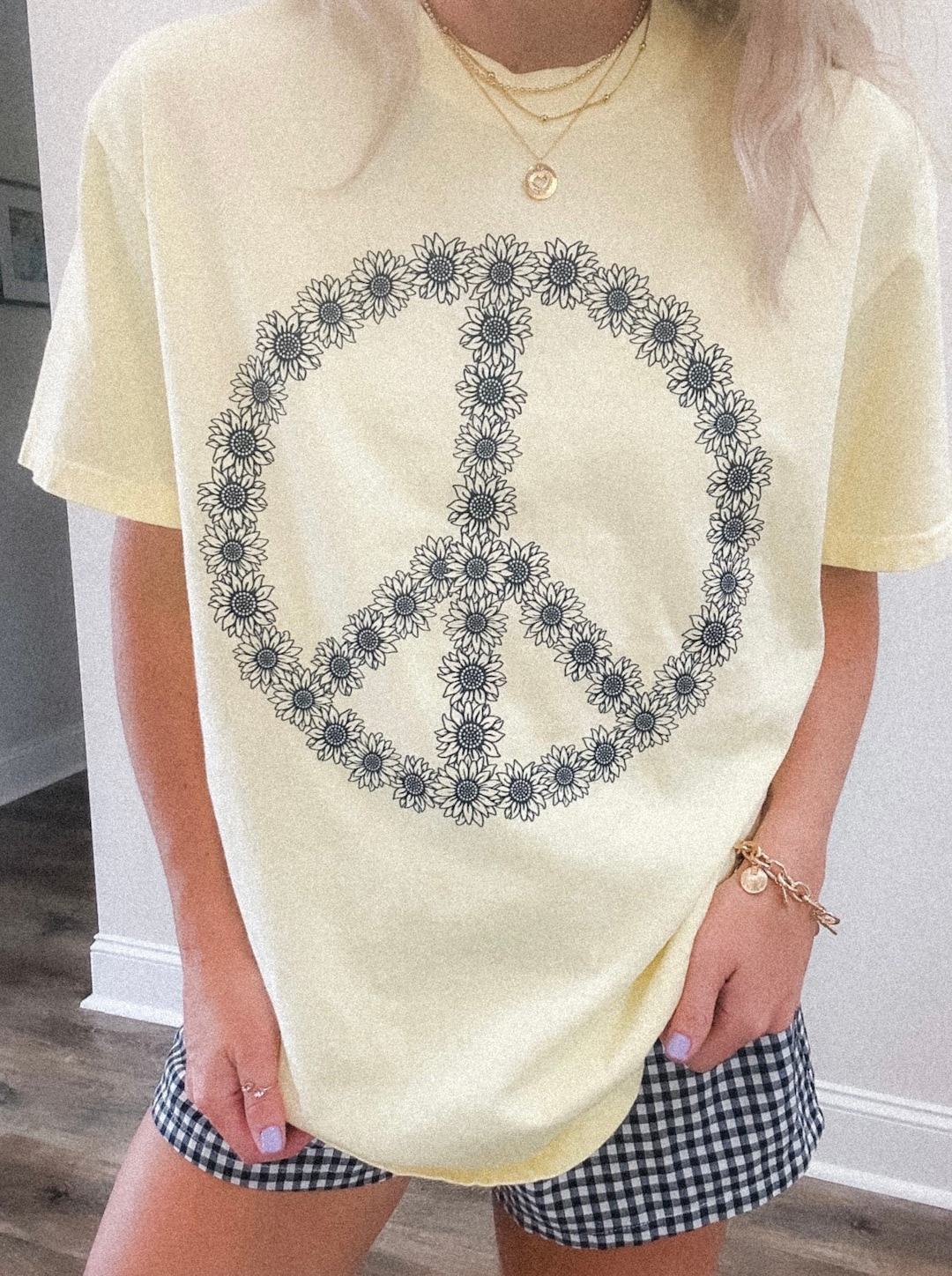 Hippie Peace Sign Shirt, Boho Peace Oversized Tee, Floral Peace Symbol ...