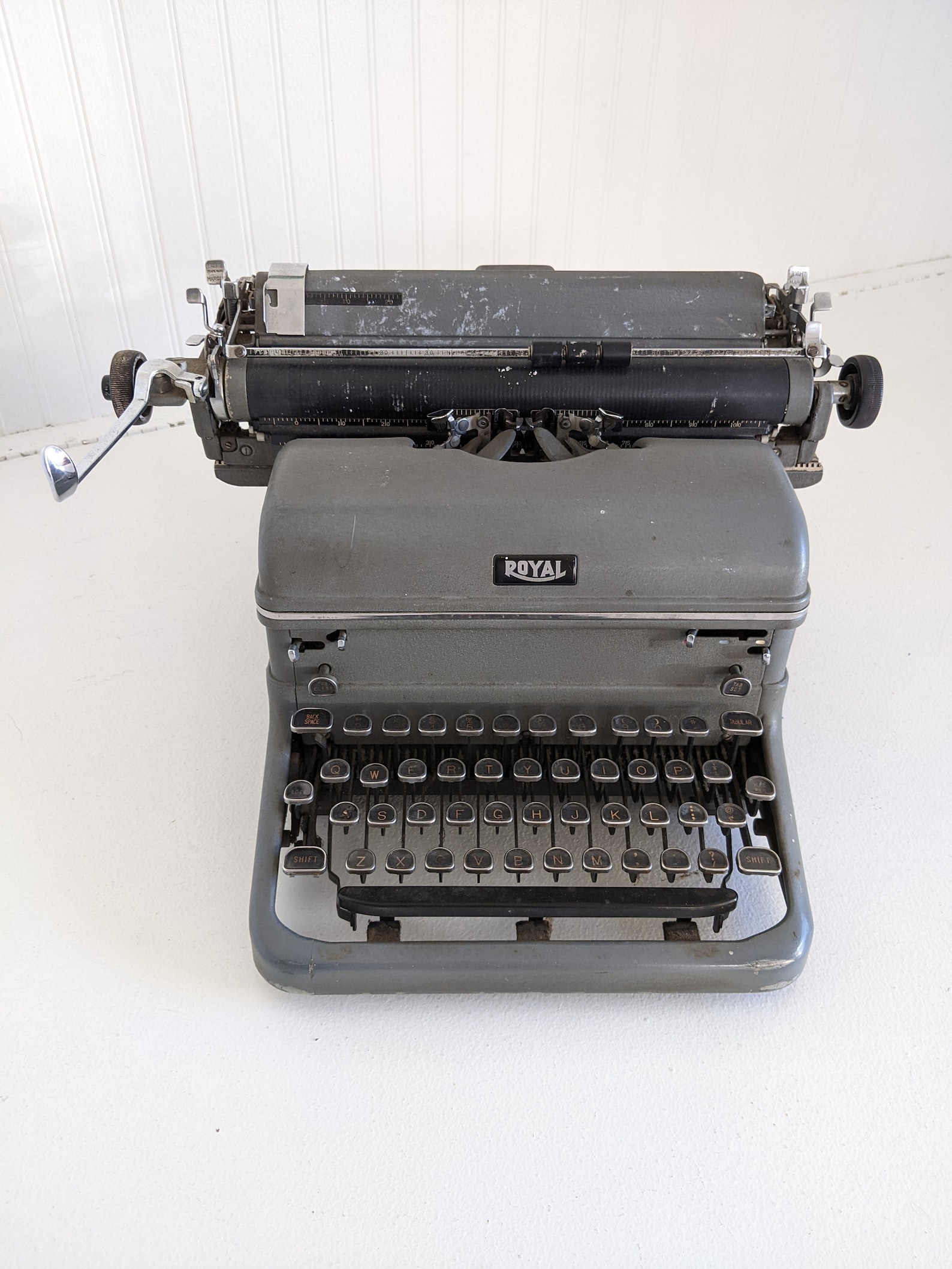 Vintage, 1940s Royal Typewriter - Etsy