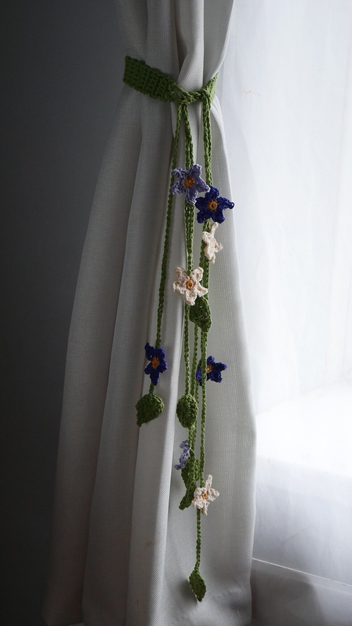 Floral Curtain Tie Backs CROCHET PATTERN | Home Decor Crochet Patterns ...