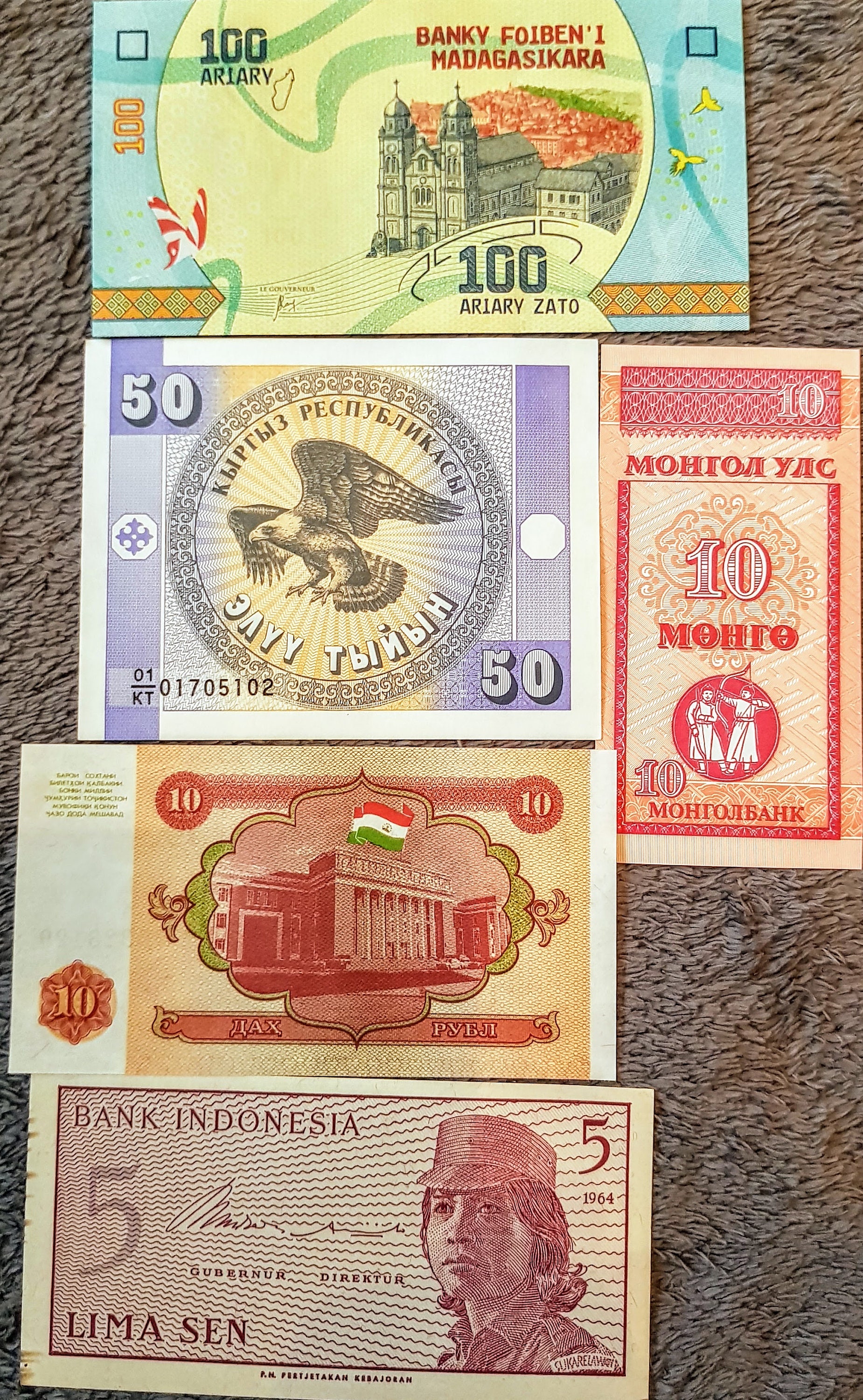 World Banknotes Collection From 25 DIFFERENT COUNTRIES All Notes Are ...