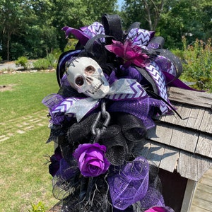 Skull Mailbox Swag, Gothic Mailbox Garland, Purple and Black Skull ...