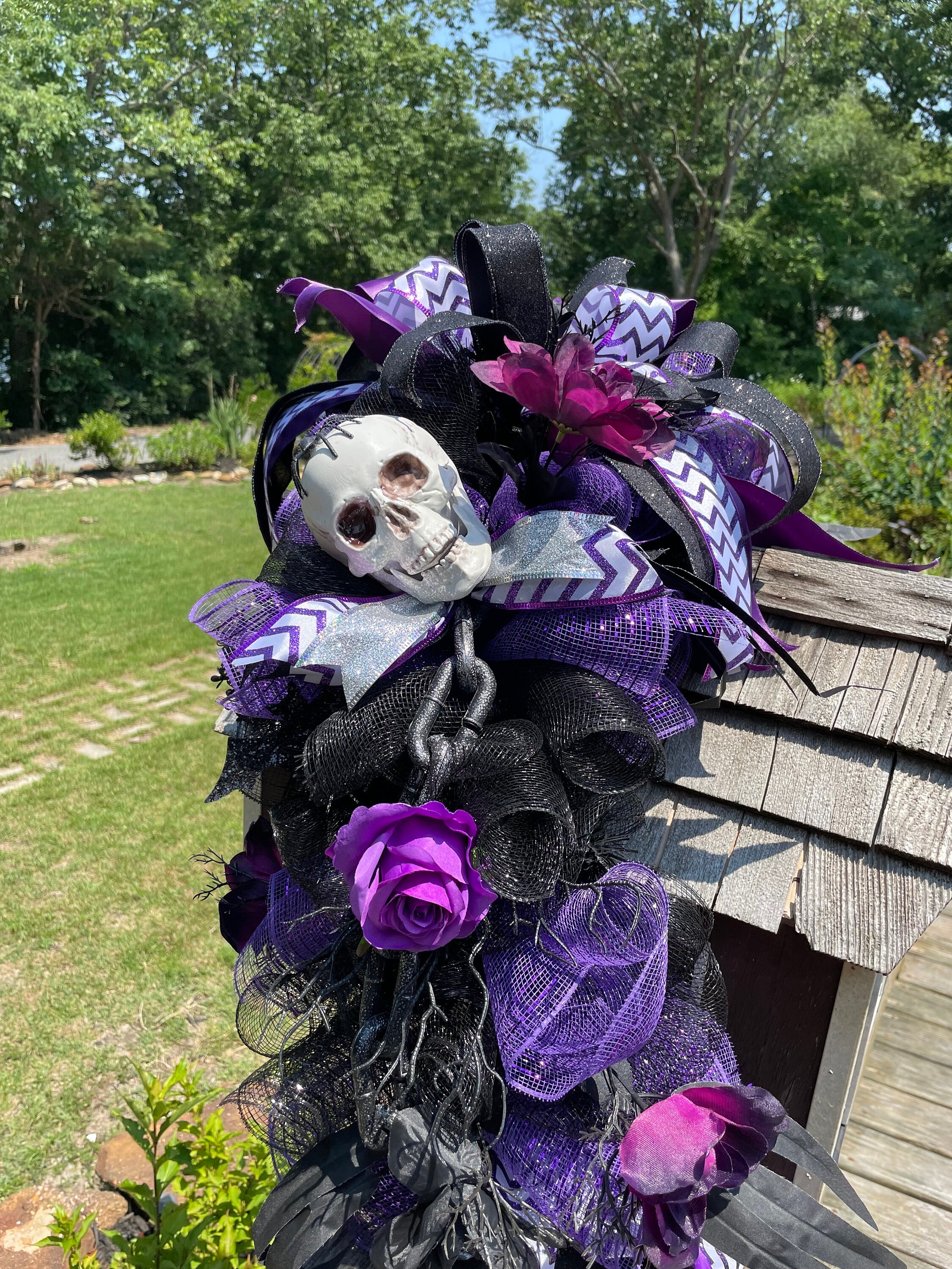 Skull Mailbox Swag, Gothic Mailbox Garland, Purple and Black Skull ...