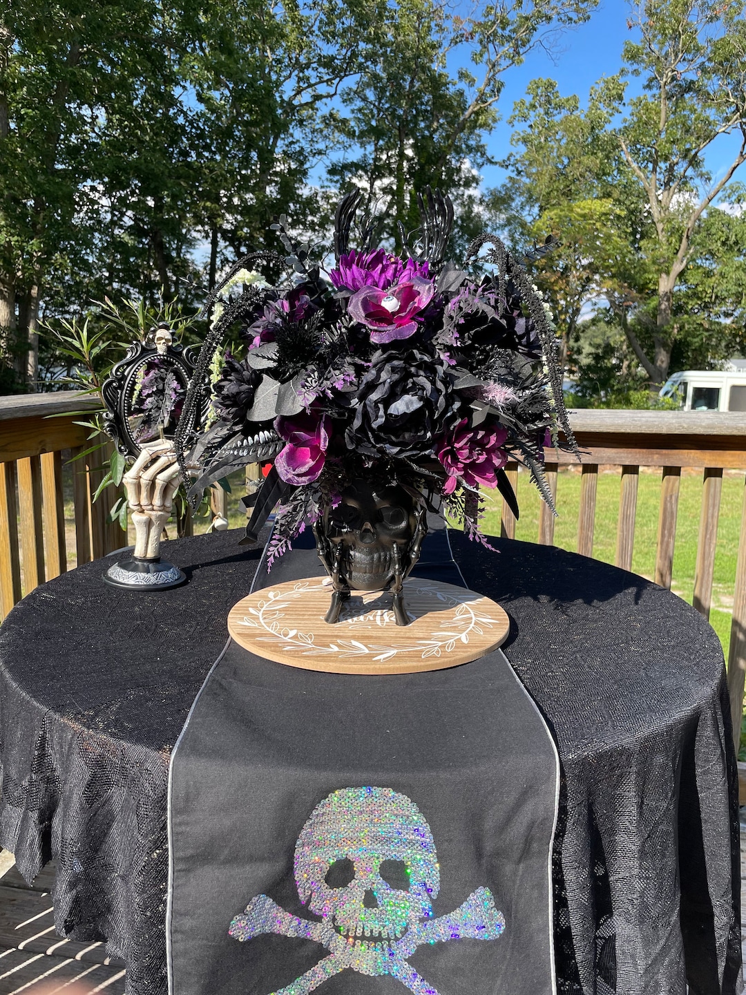 Skeleton Table Centerpiece, Halloween Glam Centerpiece, Skull Flower ...