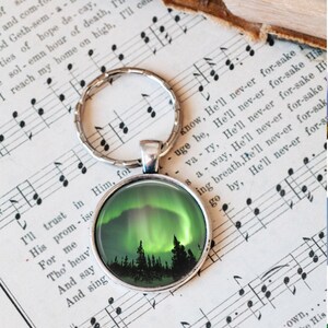 Northern Lights Aurora Borealis Key Ring - Night Sky Key Ring ...