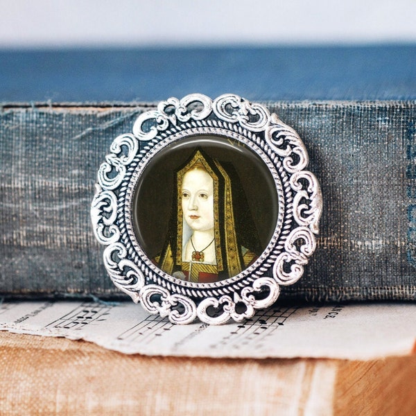 Tudor History Brooch - Etsy