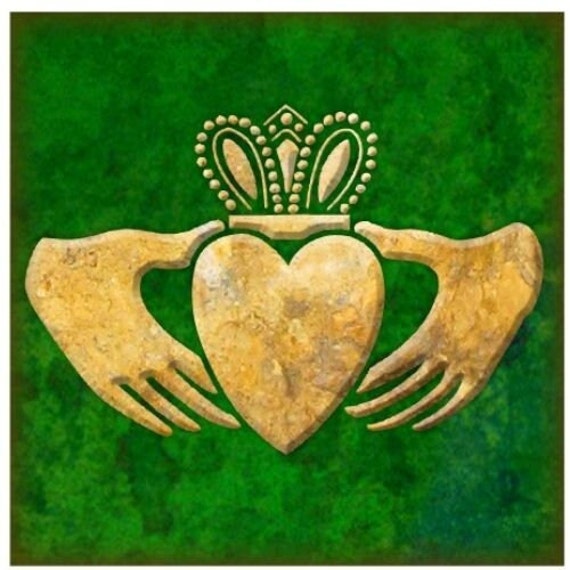 Green Claddagh Symbol