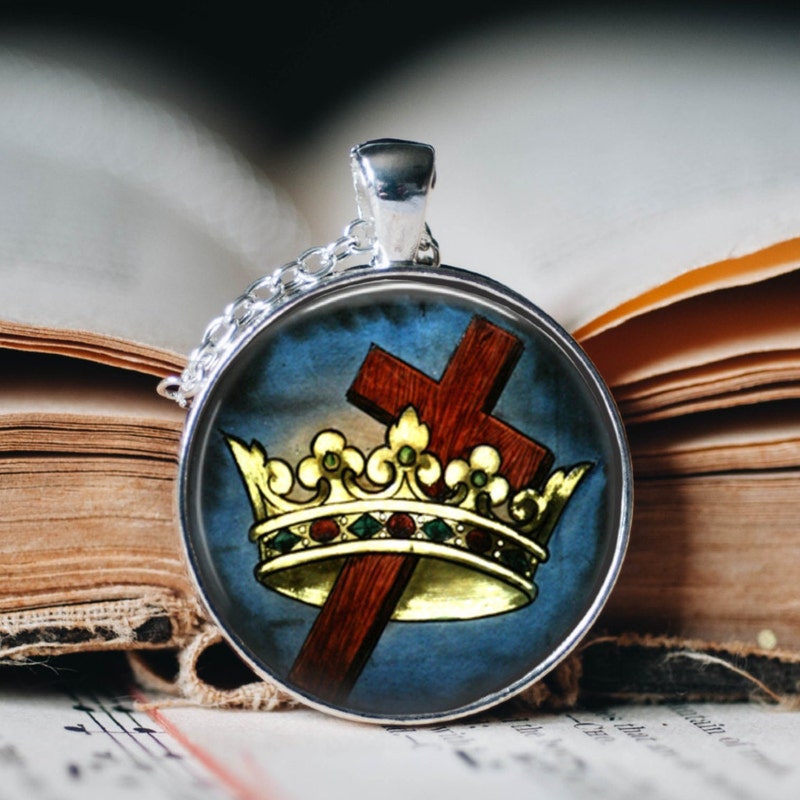 Cross and Crown Necklace - Etsy