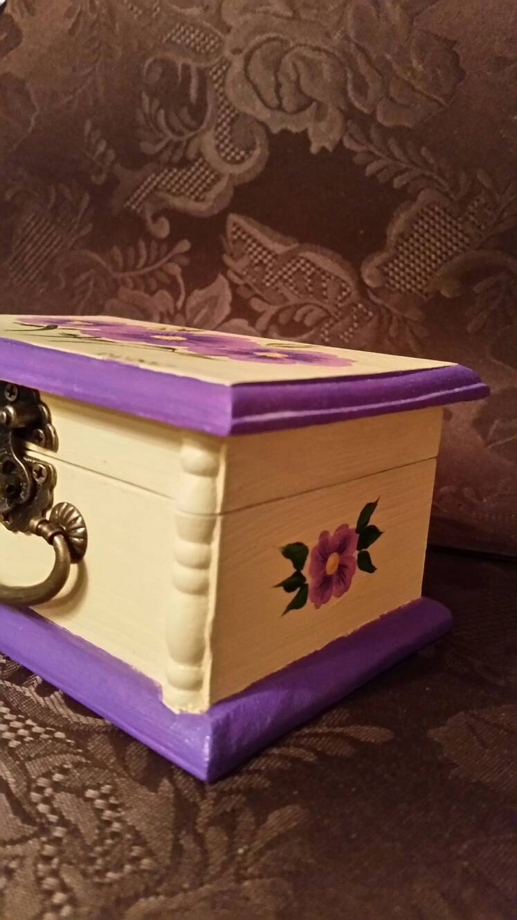 Small wood trinket box hand painted with pretty purple flowers.