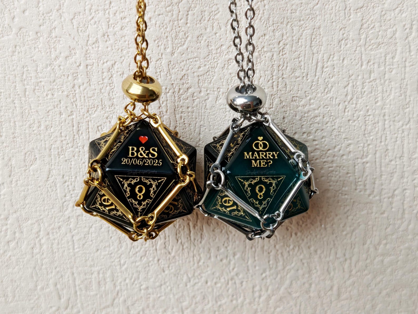 Customize Gemstone D20, Engrave Initial Dice, D&D, Custom Name Dice ...