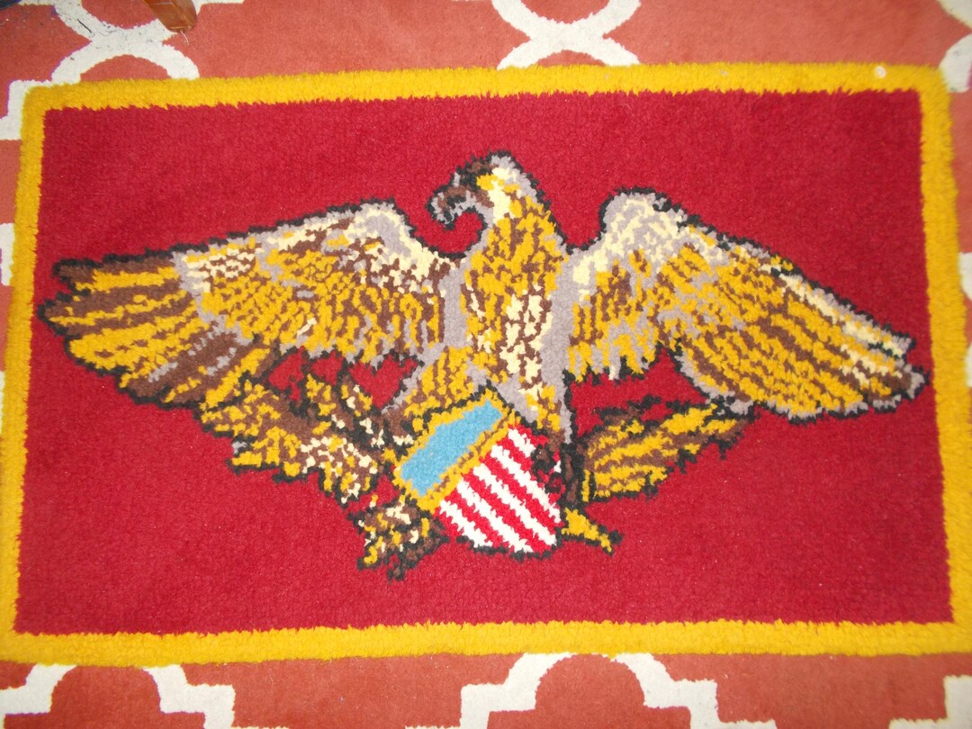 Vintage Eagle Latch Hook Wall Décor Rug Featuring Eagle With American ...