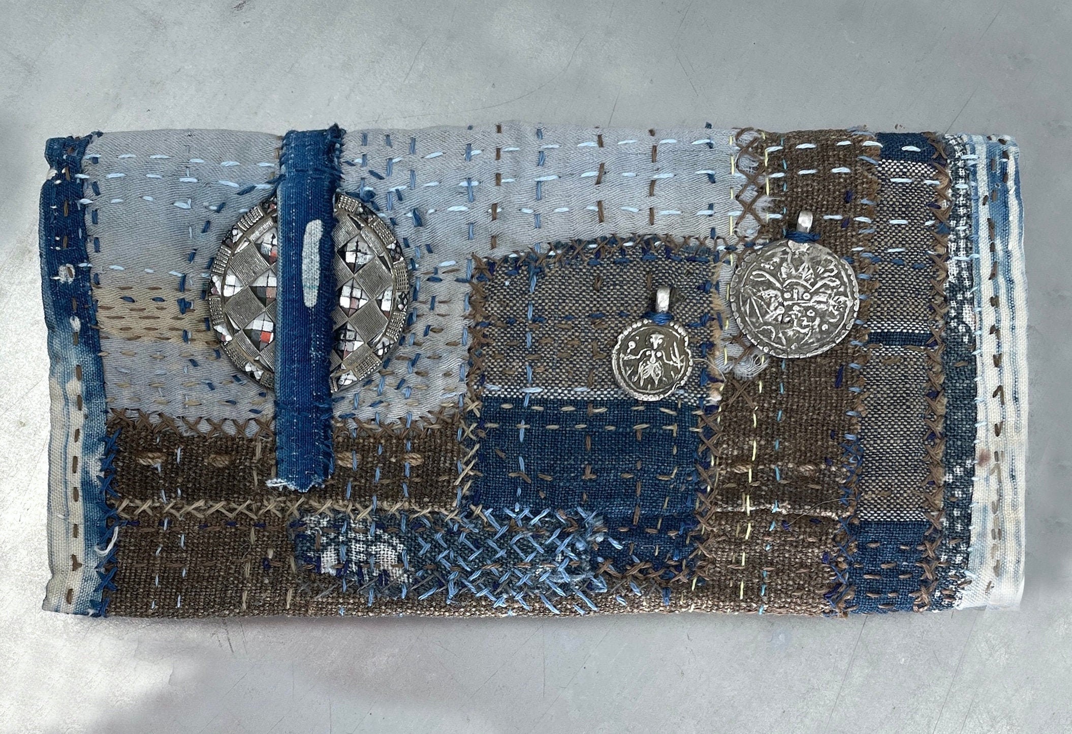 Recycled Textiles / Repurposed Vintage Fabric Art Wallet /pouch ...